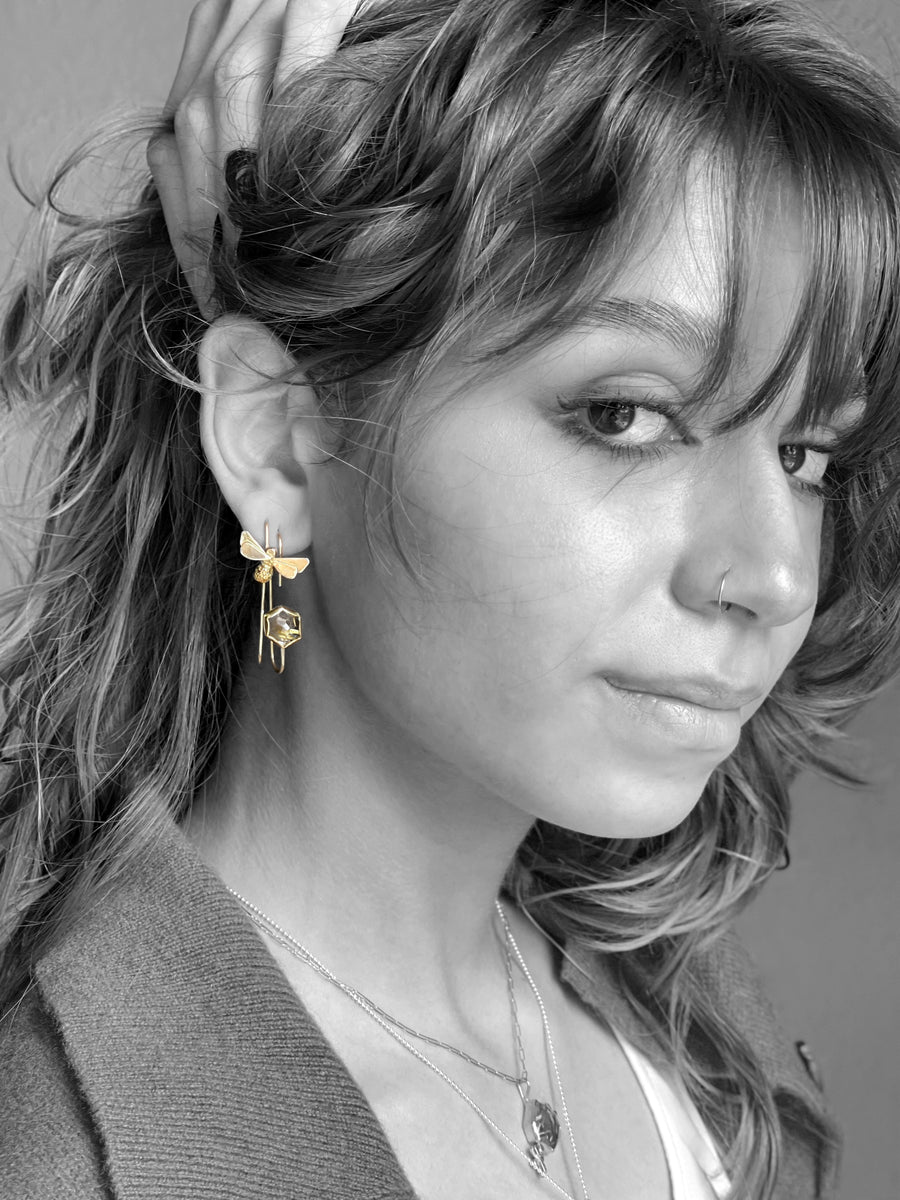 The Art of Making a Statement: A Jewelry Artist's Guide to Standing Ou ...